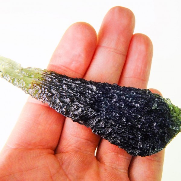 Small balls - Photos of two moldavites - AboutMoldavites.com