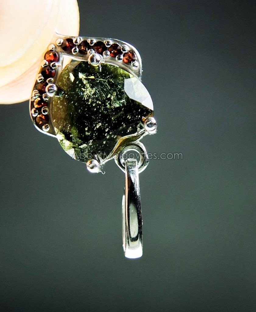 Jewelry with faceted moldavites - AboutMoldavites.com